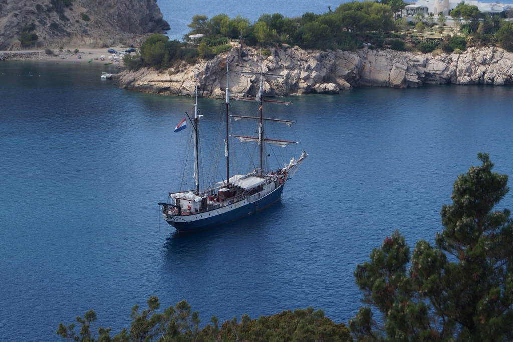 Atlantis - Blue Planet Sail